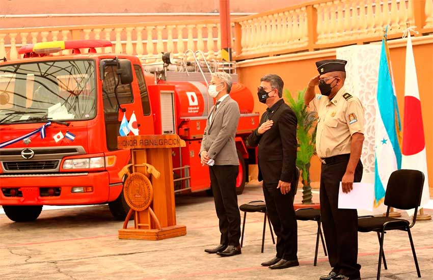 Japón dona tres camiones para Cuerpo de Bomberos » contextohn.com